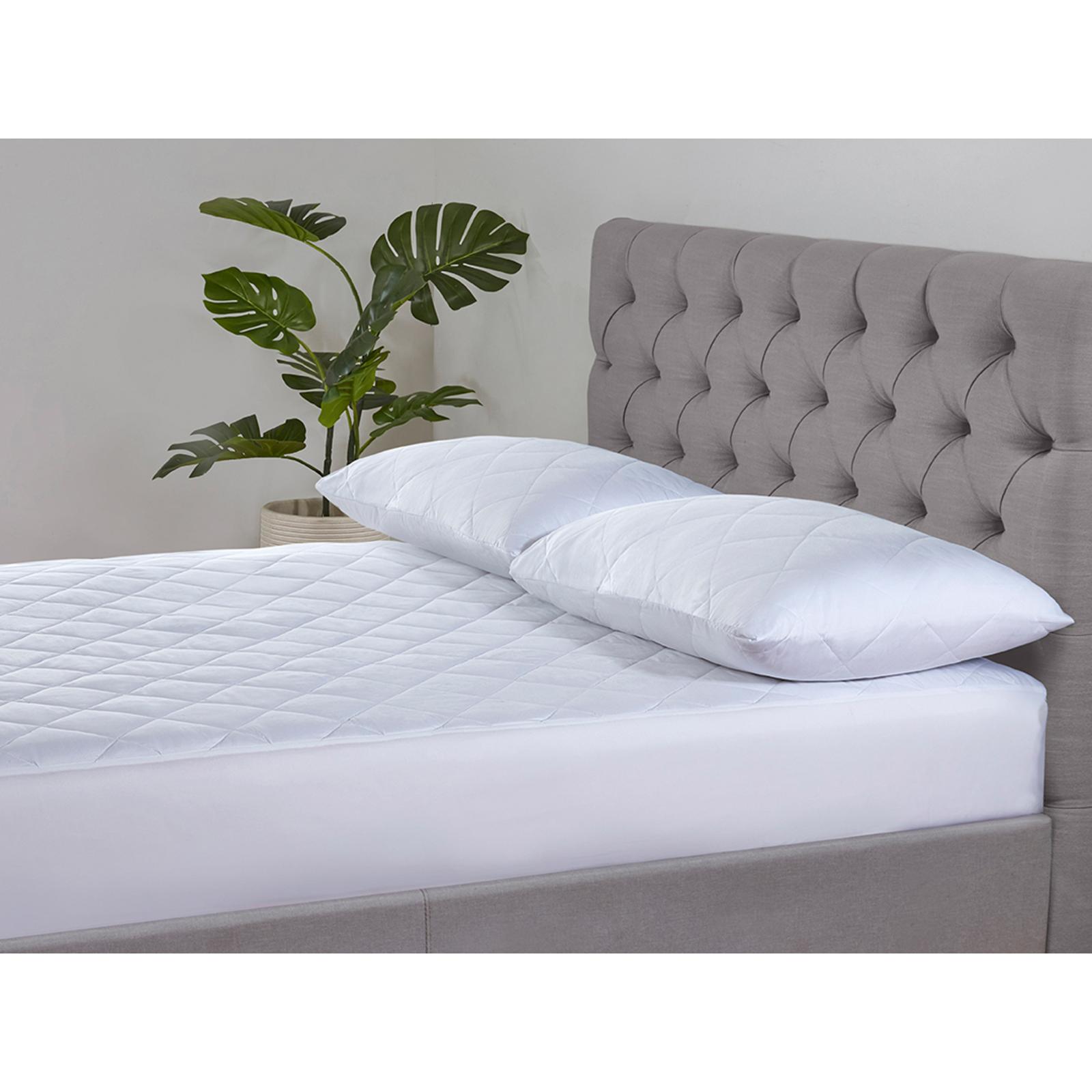 Anti Allergy Double Mattress Protector - BrandAlley