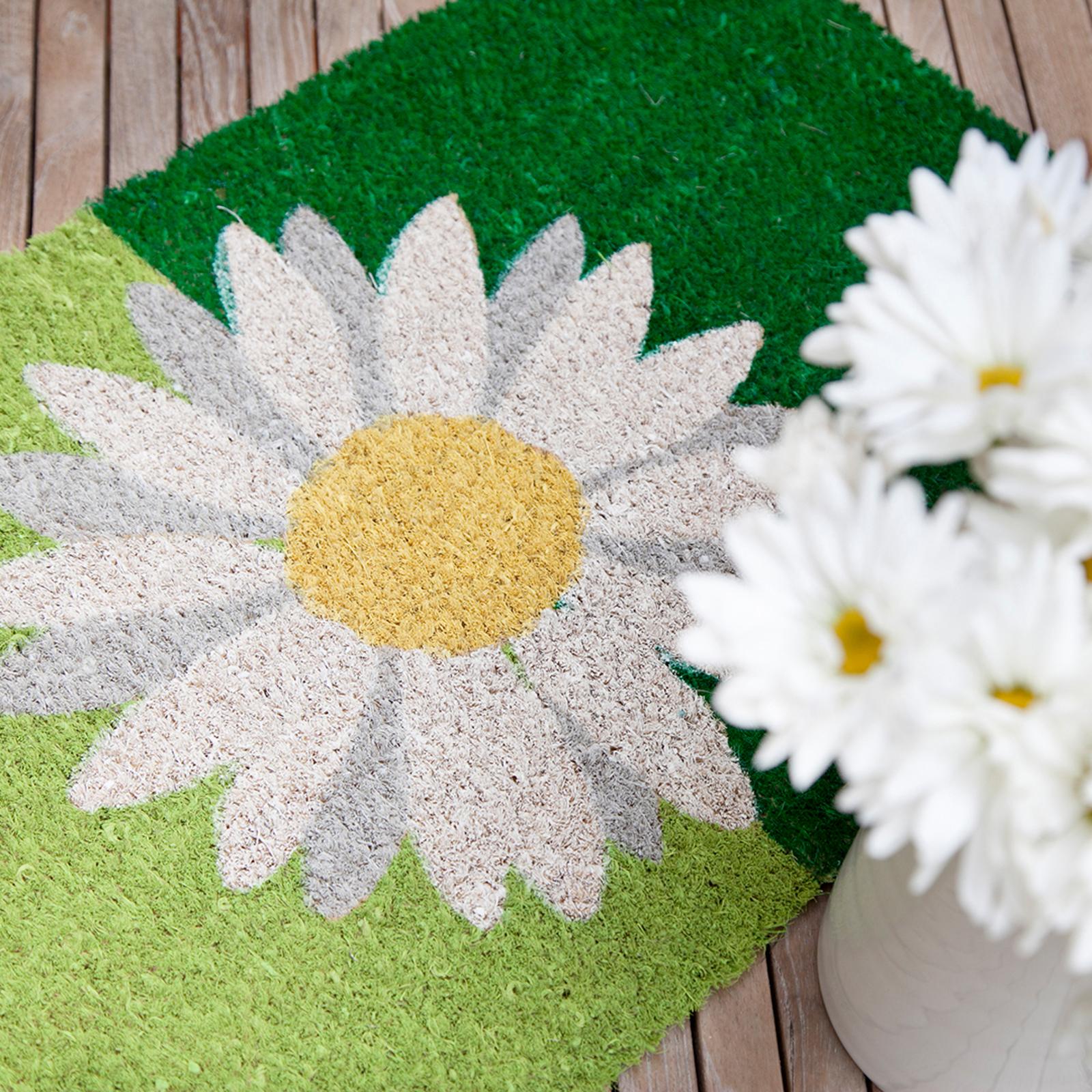 One Daisy on Green Coir Doormat - BrandAlley