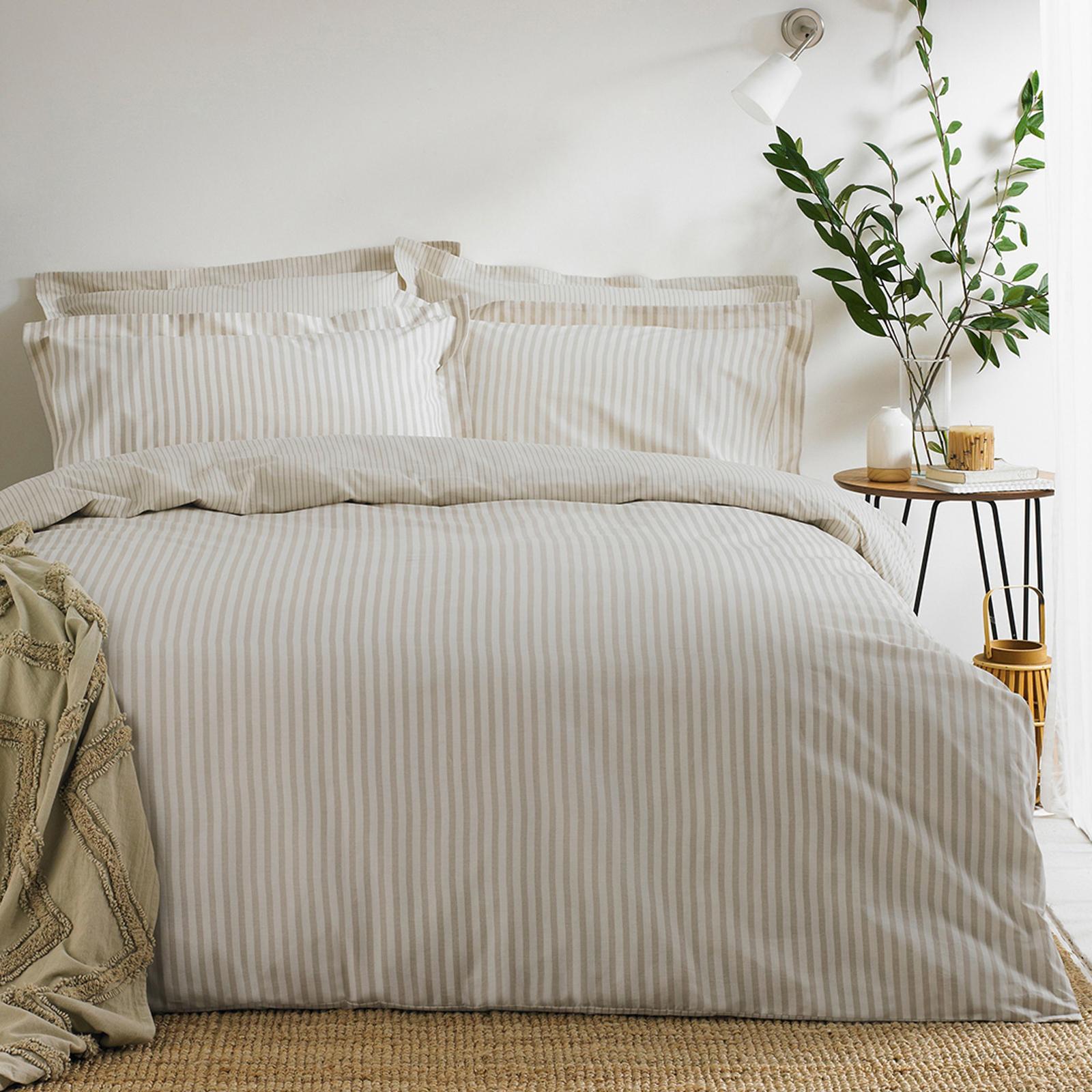 Hebden Super King Duvet Cover Set, Cream - BrandAlley